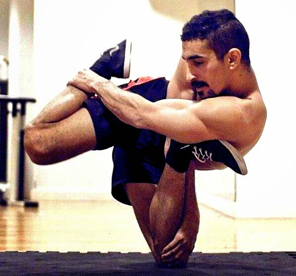 The Flying Tortoise: Learn How To Do This Amazing Balancing Act In Only ...