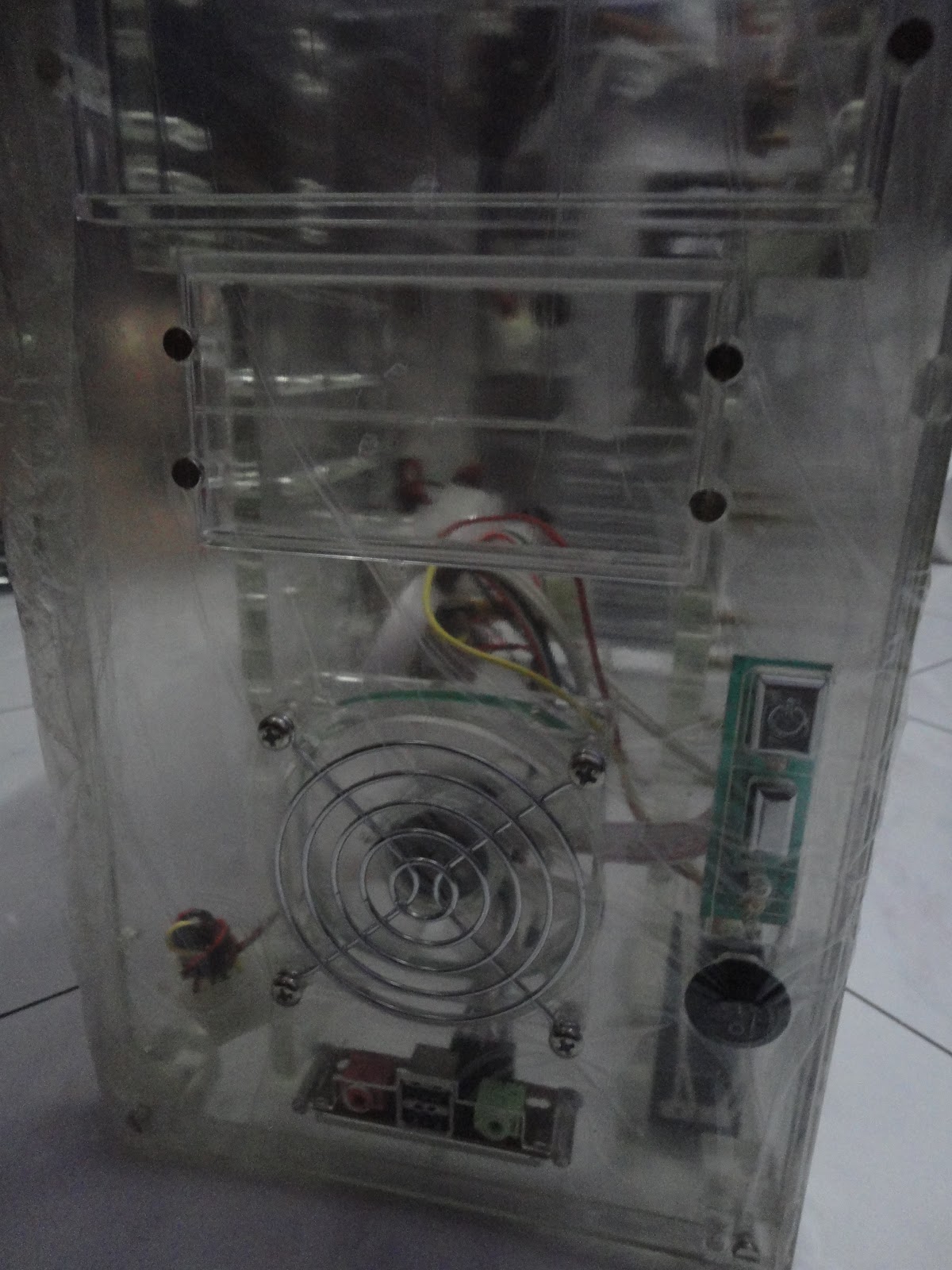 Casing CPU Full Transparan Medium Tower ~ TINGGIRAJA