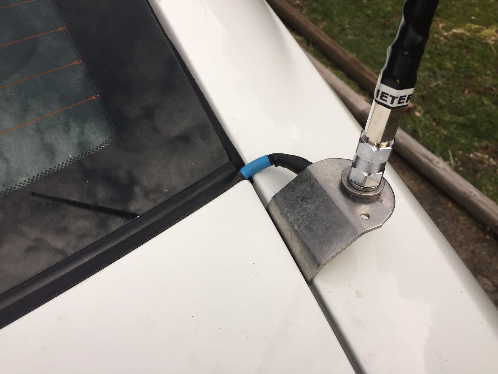 Lonney's Notebook: Mobile HF/VHF/UHF Install