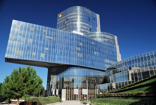 22 contemporany Barcelona stars; a new view of the city: Edificio Gas Natural - Mare Nostrum