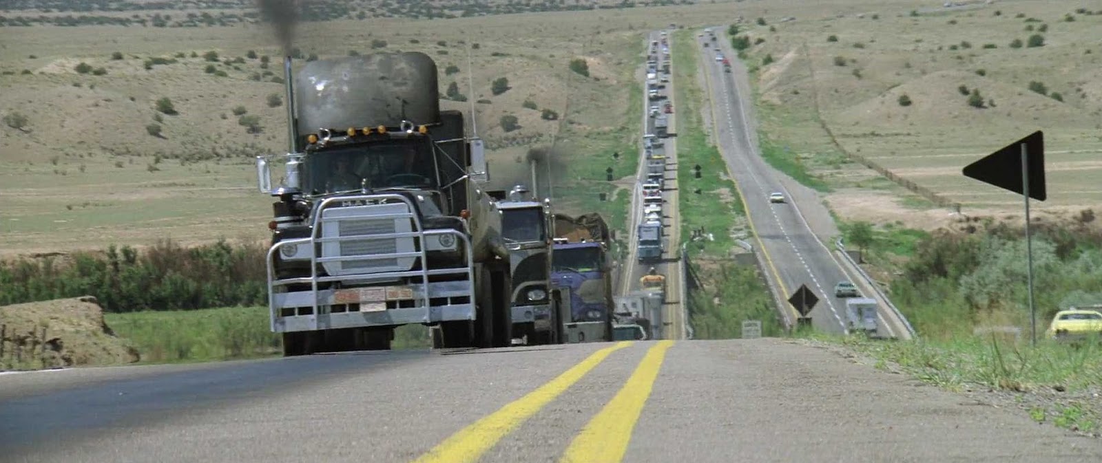 Hubbs Movie Reviews Convoy 1978 hubbs-movie-reviews-convoy-1978