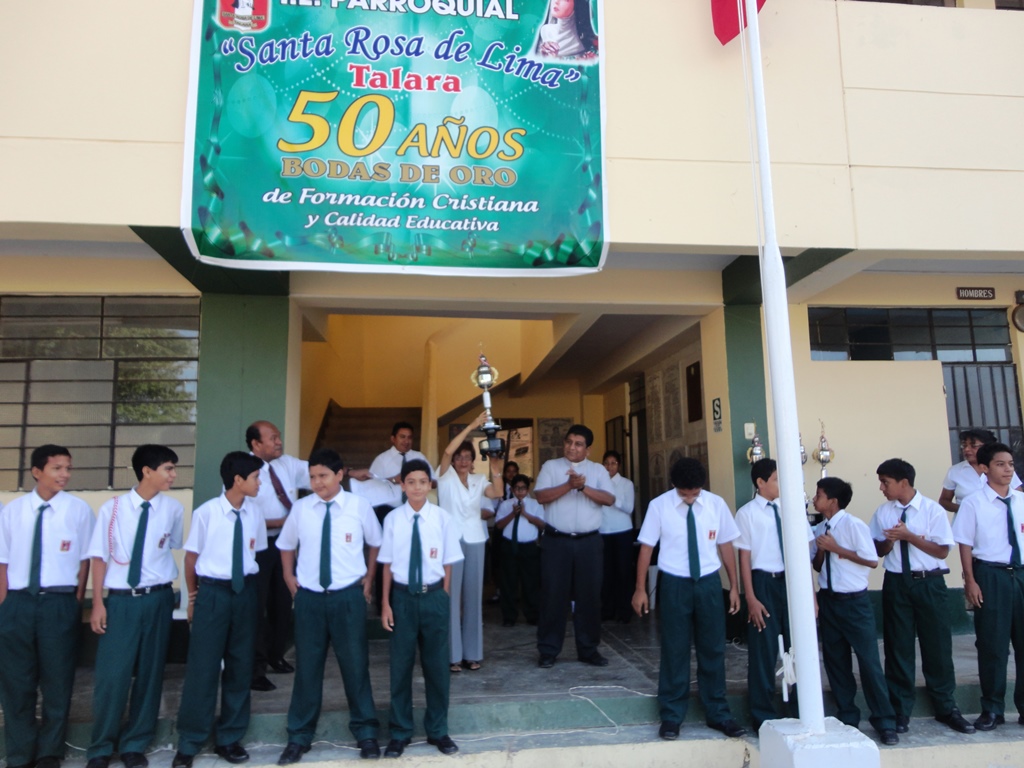 COLEGIO PARROQUIAL SANTA ROSA DE LIMA DE TALARA: PREMIOS DEL 2012 26 ...