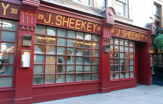 a rather unusual chinaman: Behind the frosted glass at J Sheekey