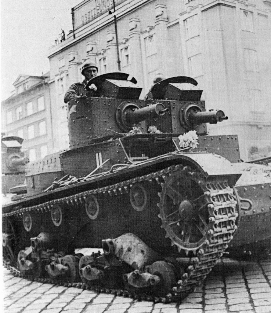 Panzerserra Bunker- Military Scale Models in 1/35 scale: 7TP-jw (7 ...