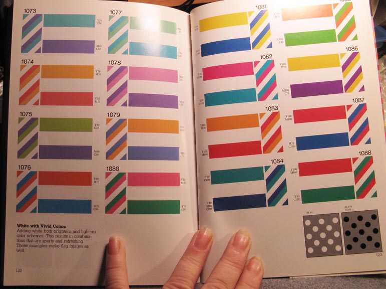 VioletBeadBlog: Designers Guide to Color - BOOKS 1 & 2