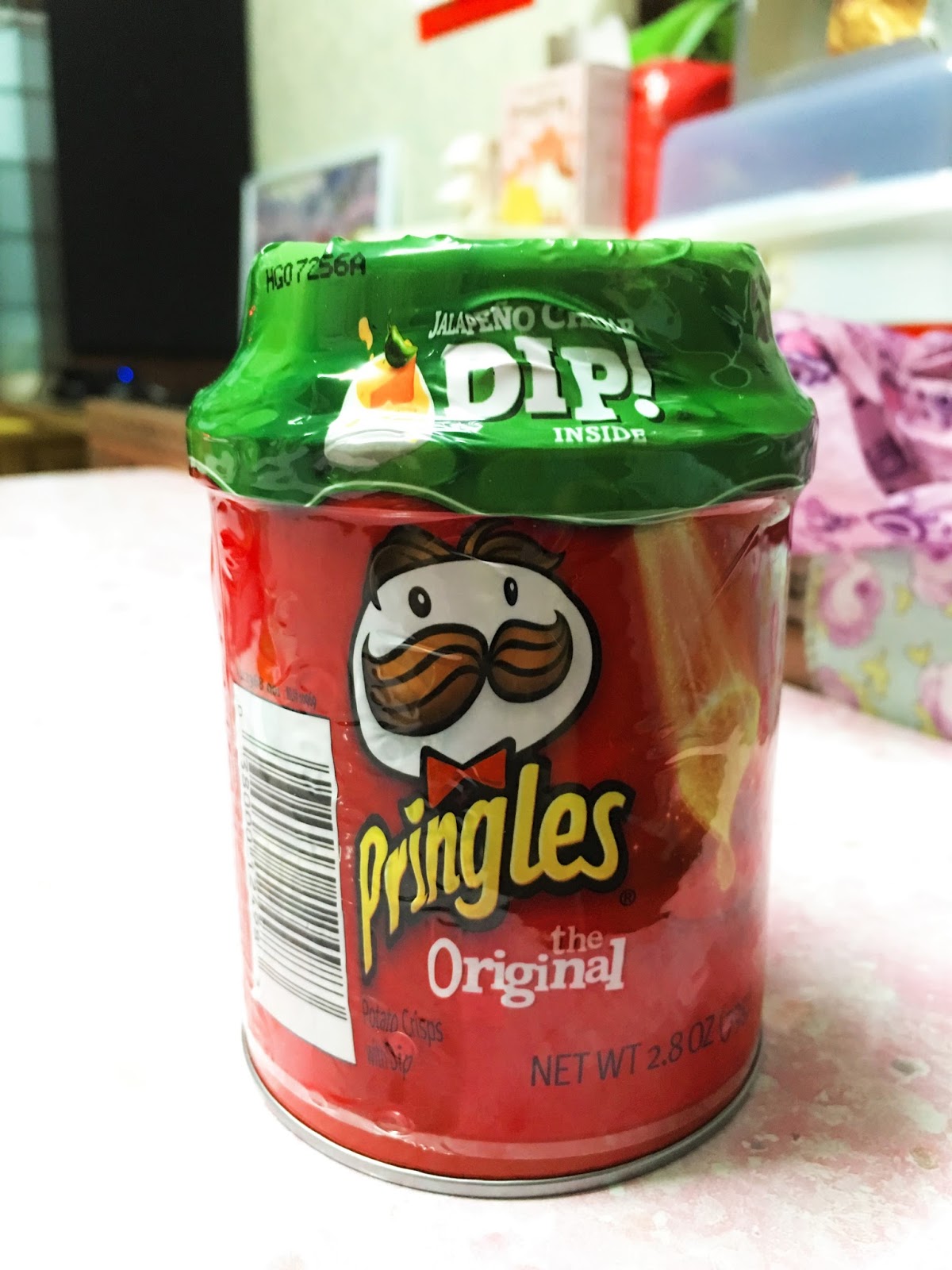 味之素: Pringles Original with Jalapeno Cheddar Dip Inside