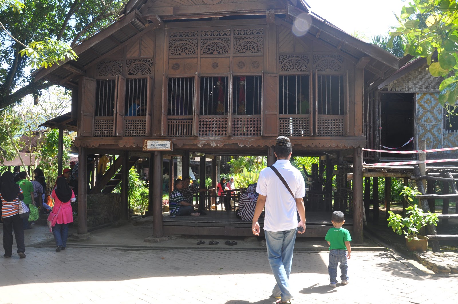 ♥ Masyimalo Heart ♥: Makam Mahsuri Setelah 16 tahun