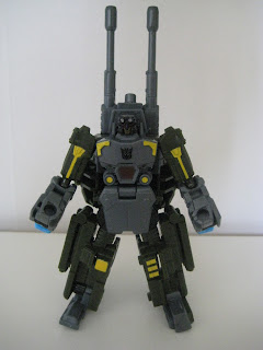 ChCse's blog: Toy Review: Transformers PCC Bombshock w/ Combaticons