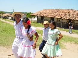 Costumbres y Creencias Chiquitanas: Danzas