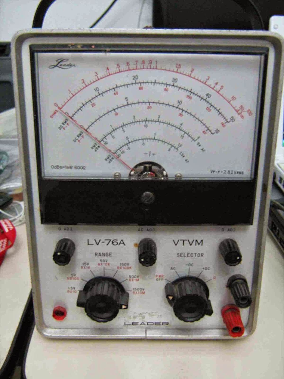 Xprojetos: Vacuum Tube Voltmeter VTVM