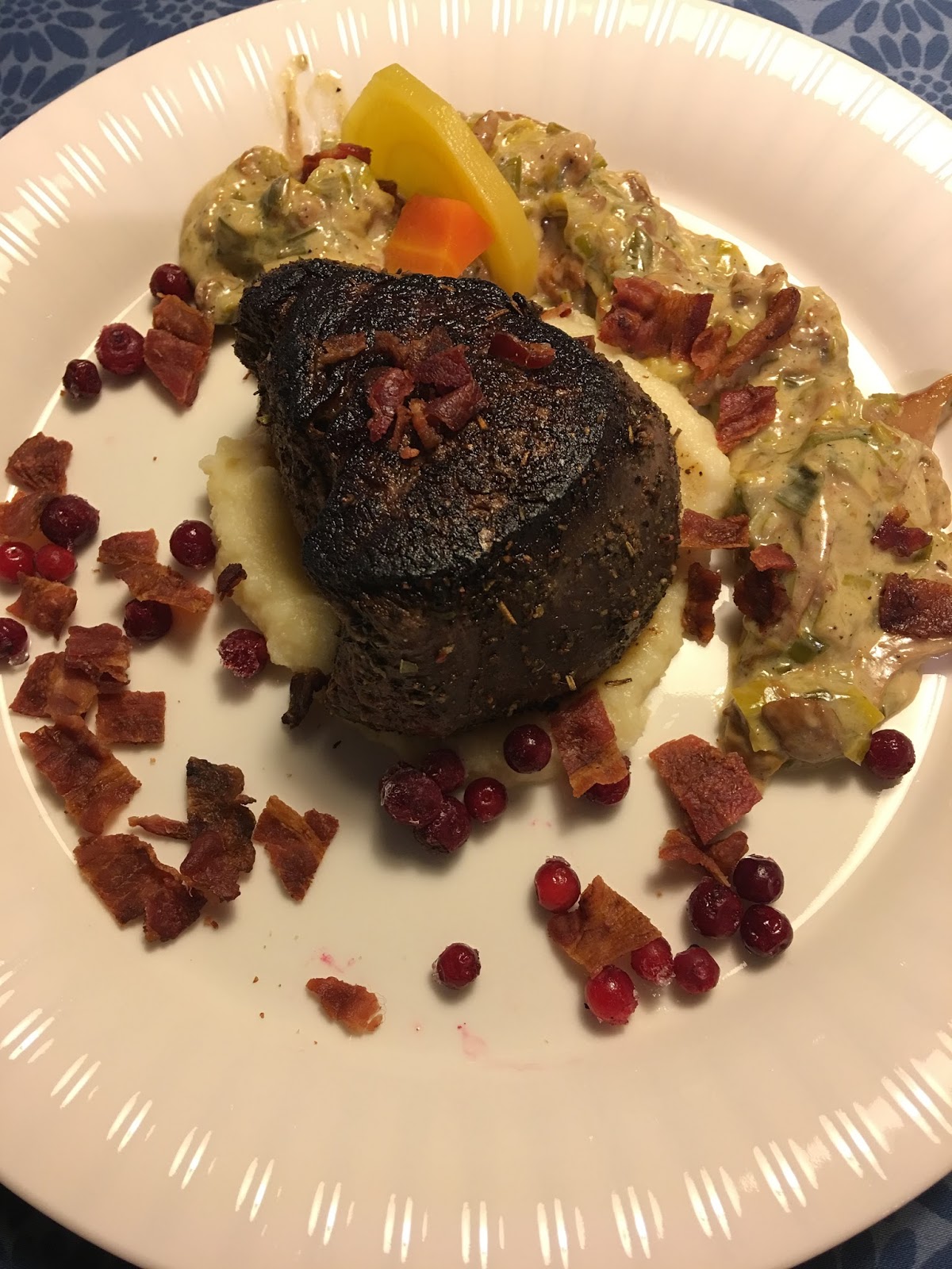 Jokkerin ruokatorvi: Hirven sisäfilettä, kantarelli-purjokastiketta ...