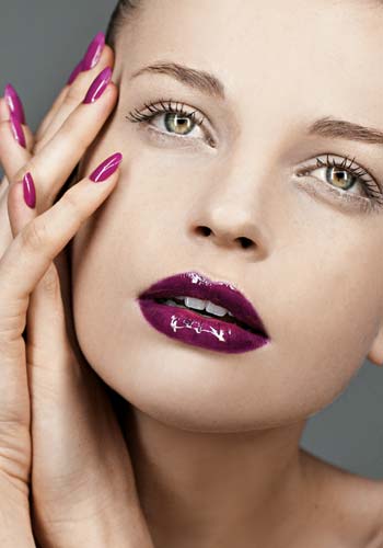 clo estilo : : :: Unhas e boca com efeito laqueado
