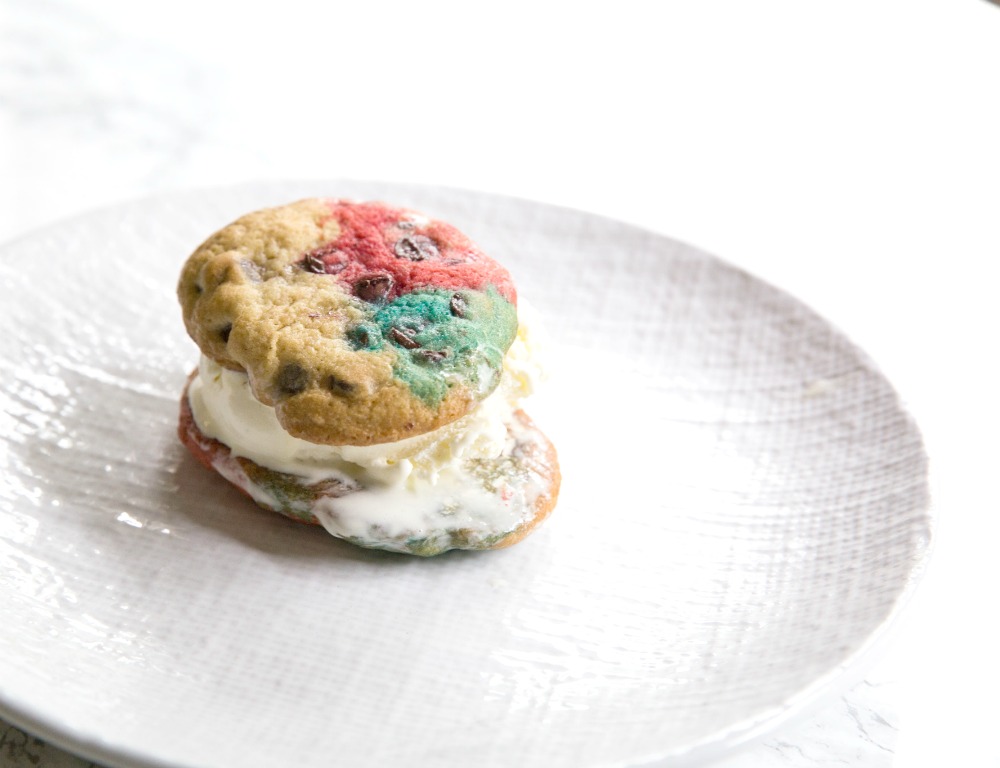 Homemade Chipwich: Chocolate Chip Ice Cream Sandwiches