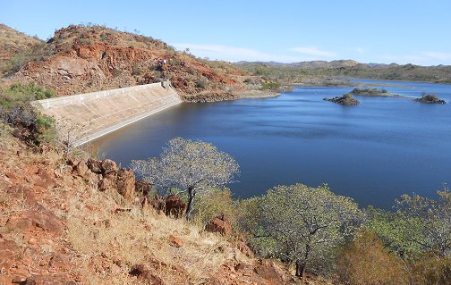 ADVENTURES IN OZ with WOK 'n WOBYN: CORELLA DAM and FOUNTAIN SPRINGS