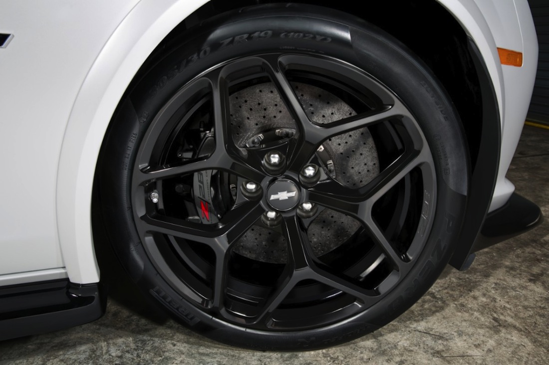 The Camaro Z/28 is back!