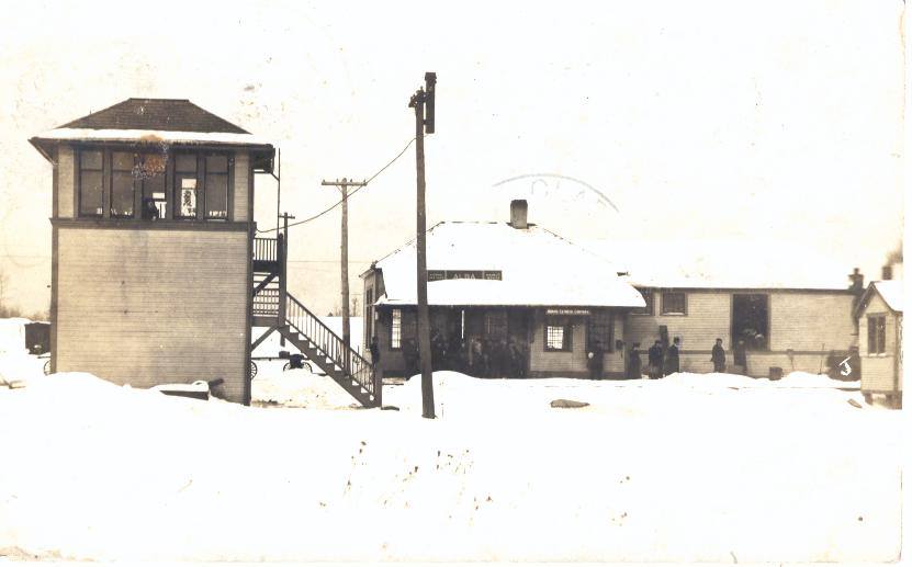 Towns and Nature: Alba, MI: GR&I Depot and Junction Tower