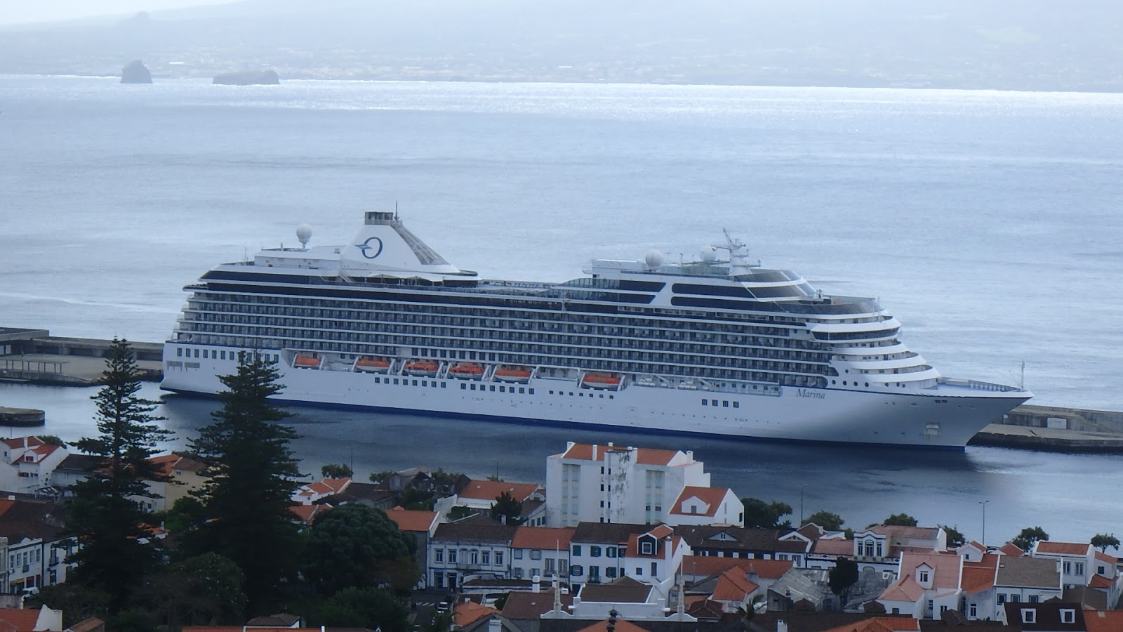 HORTA Nautic: 'MARINA', o maior navio de cruzeiros a acostar no ...