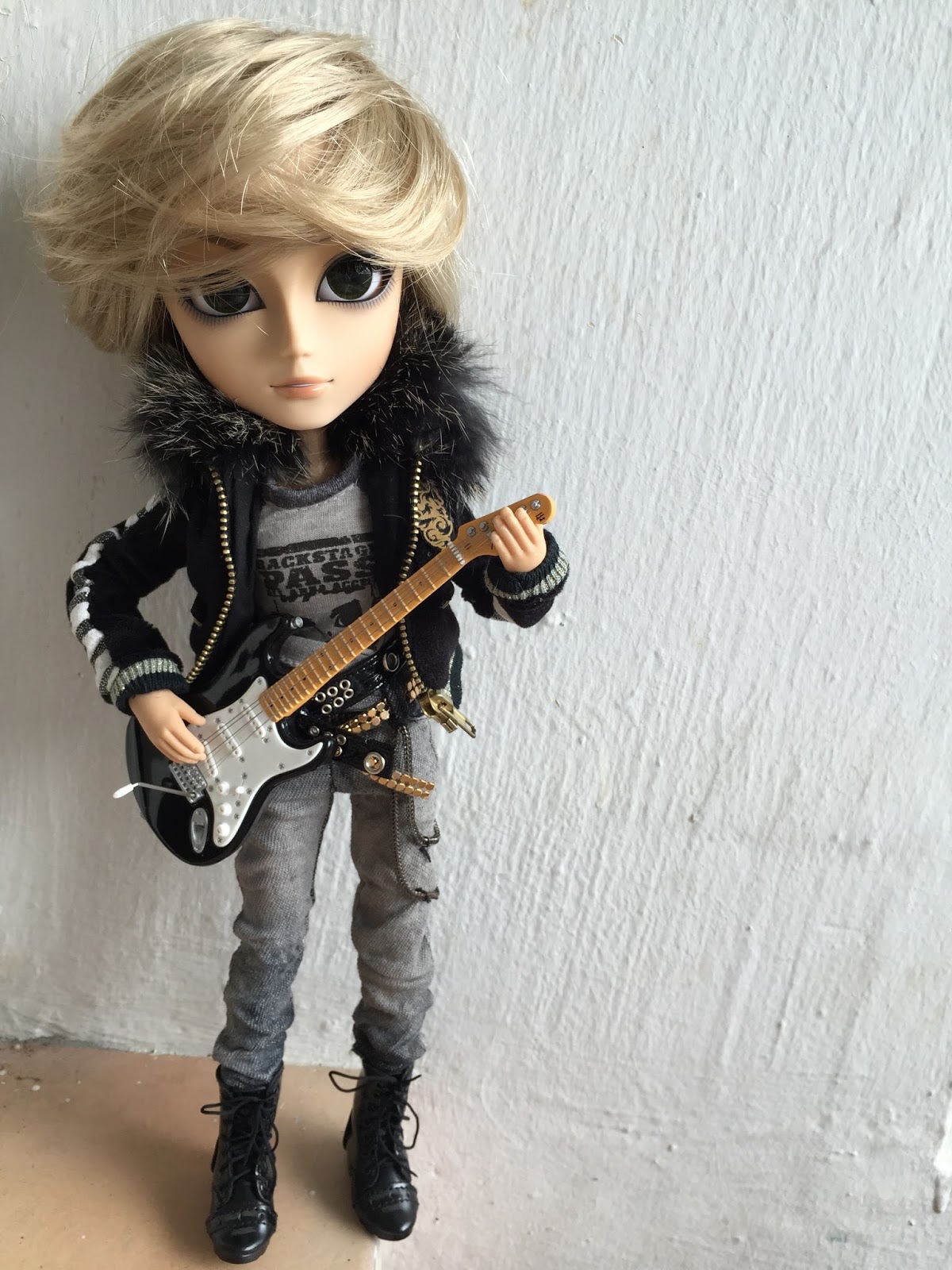this is my Chocnut: Pullip Taeyang Raiki