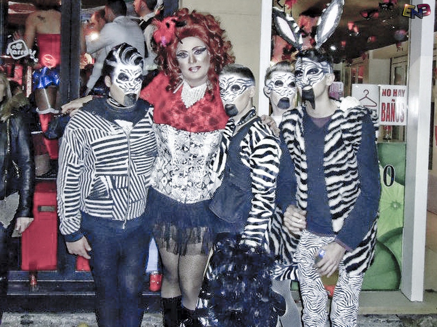 ARTISTA SUSAN MACKEY