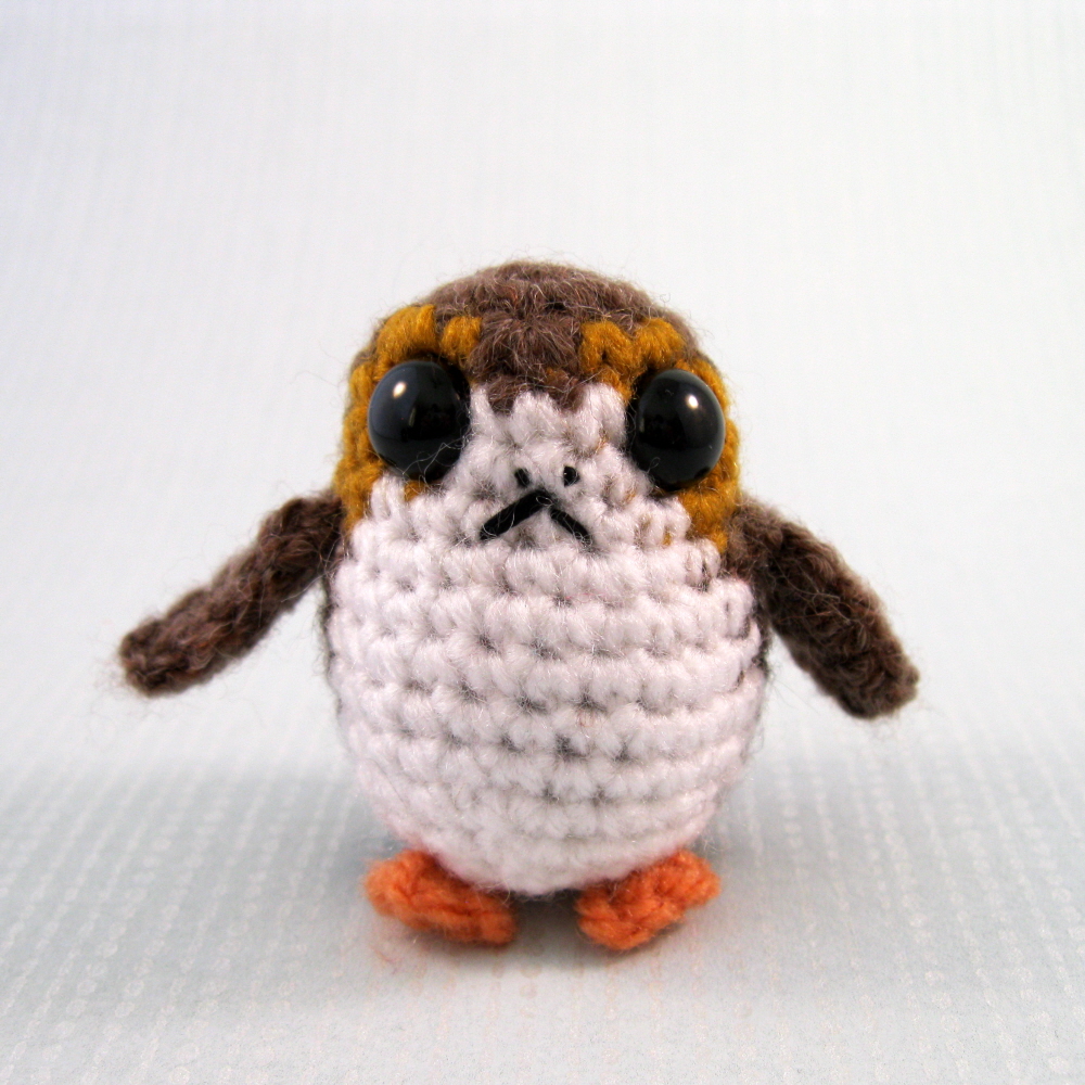 LucyRavenscar - Crochet Creatures: Porgs - new Star Wars pattern