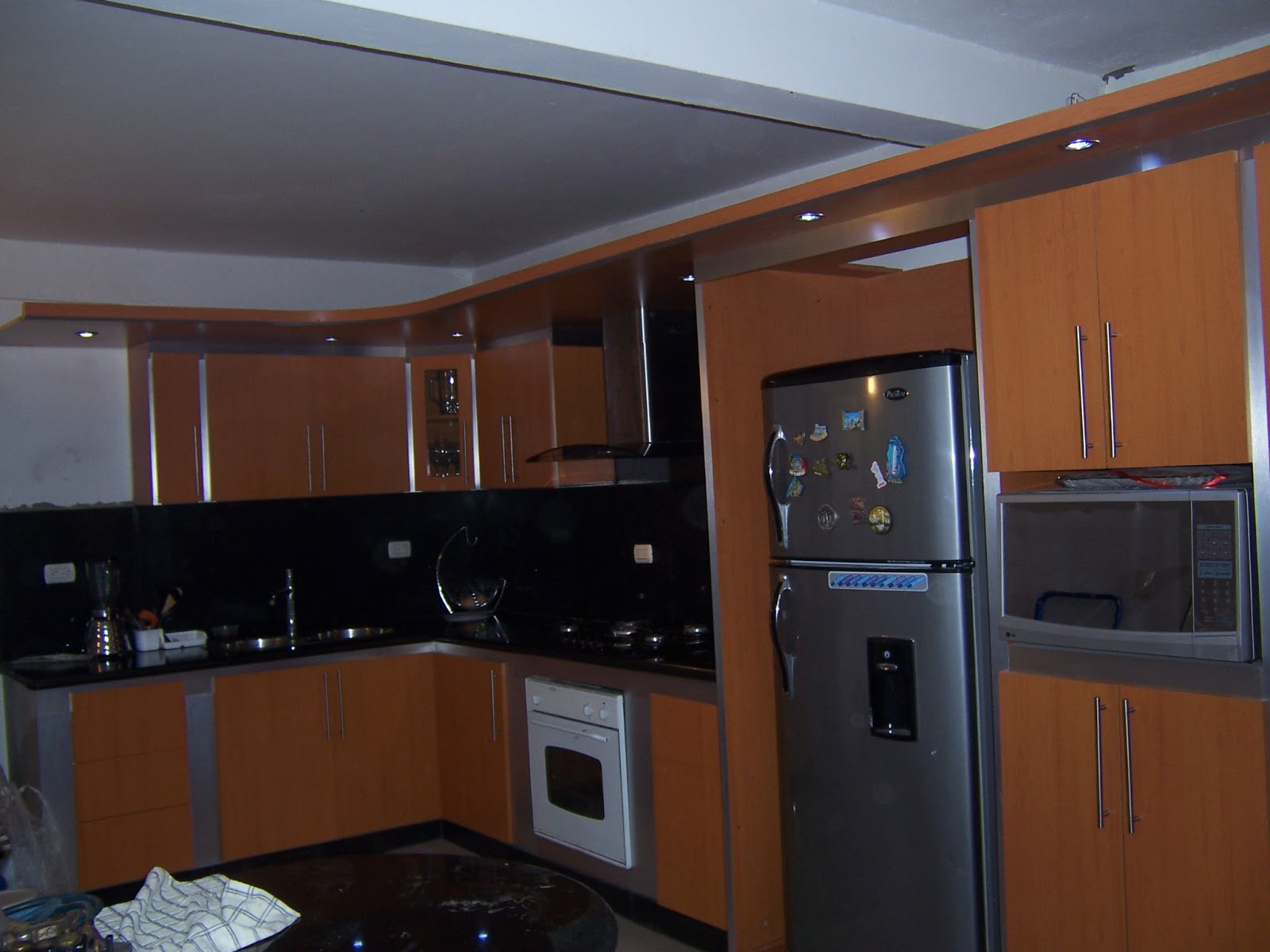 EBANISTA-CARPINTERO A SU ALCANCE: MUEBLES DE COCINA Y CLOSETS EN MDF ...