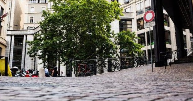 Ma France Genève Suisse Cinq Jeunes Femmes Sauvagement Tabassées
