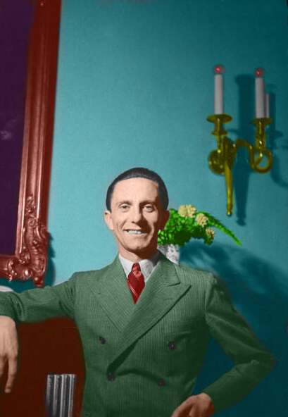 ESPEJO DE ARCADIA: JOSEPH GOEBBELS 41 (color): "Queremos los derechos ...