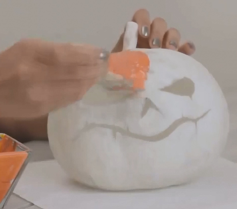 Manualidad de Halloween : Calabaza hecha con papel