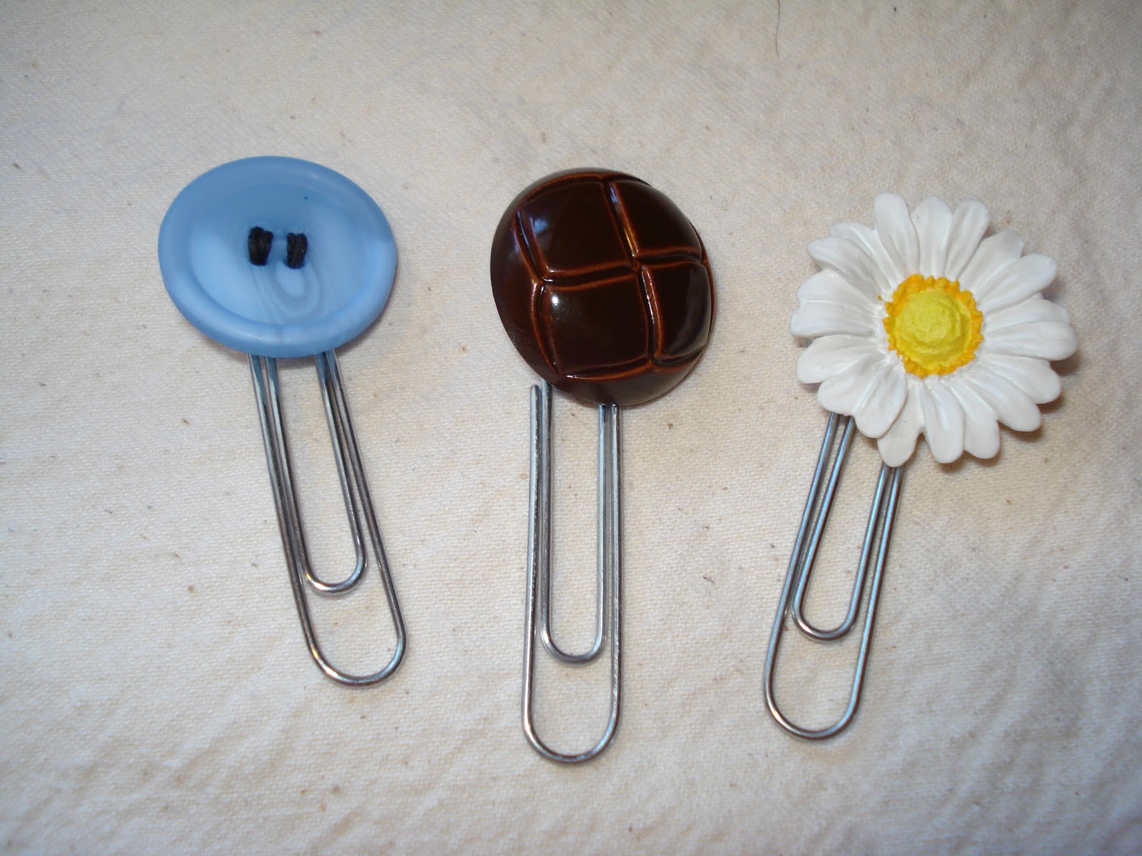 Utilitarian Mom: Projects: Decorative Paper Clips