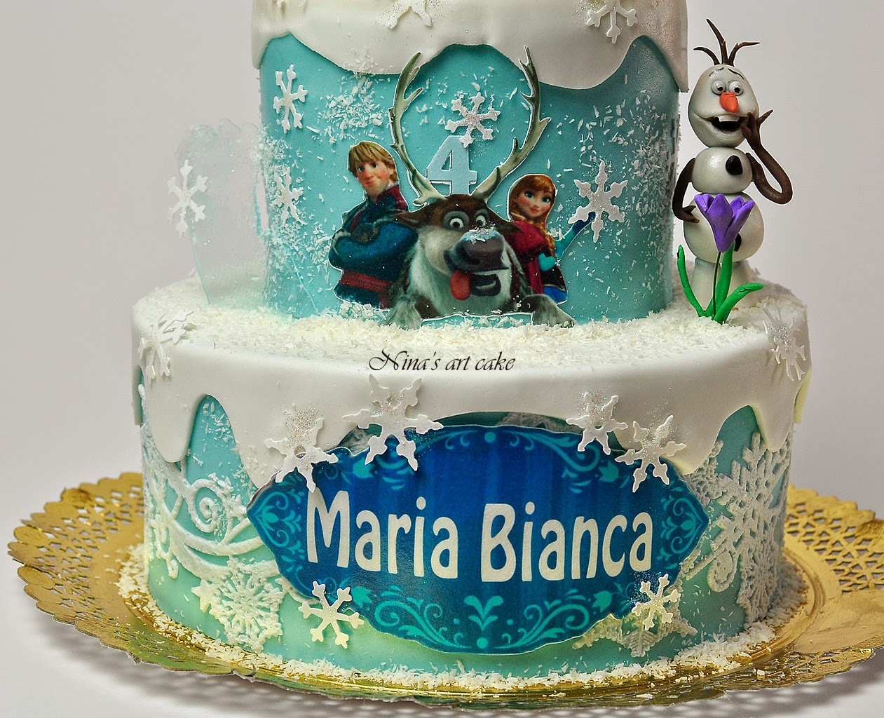 Nina's Art Cake: Tort "Frozen" pentru Maria
