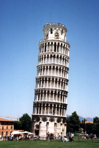 ROMANA: TORRE DE PIZZA