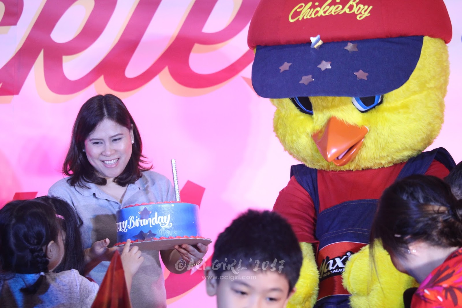 Max's Restaurant Chickie Boy Birthday Party! | Daddy O!