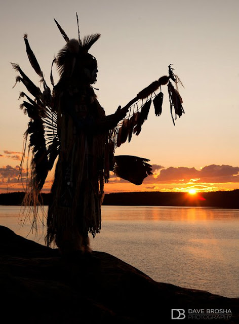 White Wolf : Sunrise ceremony marks National Aboriginal Day (Video)