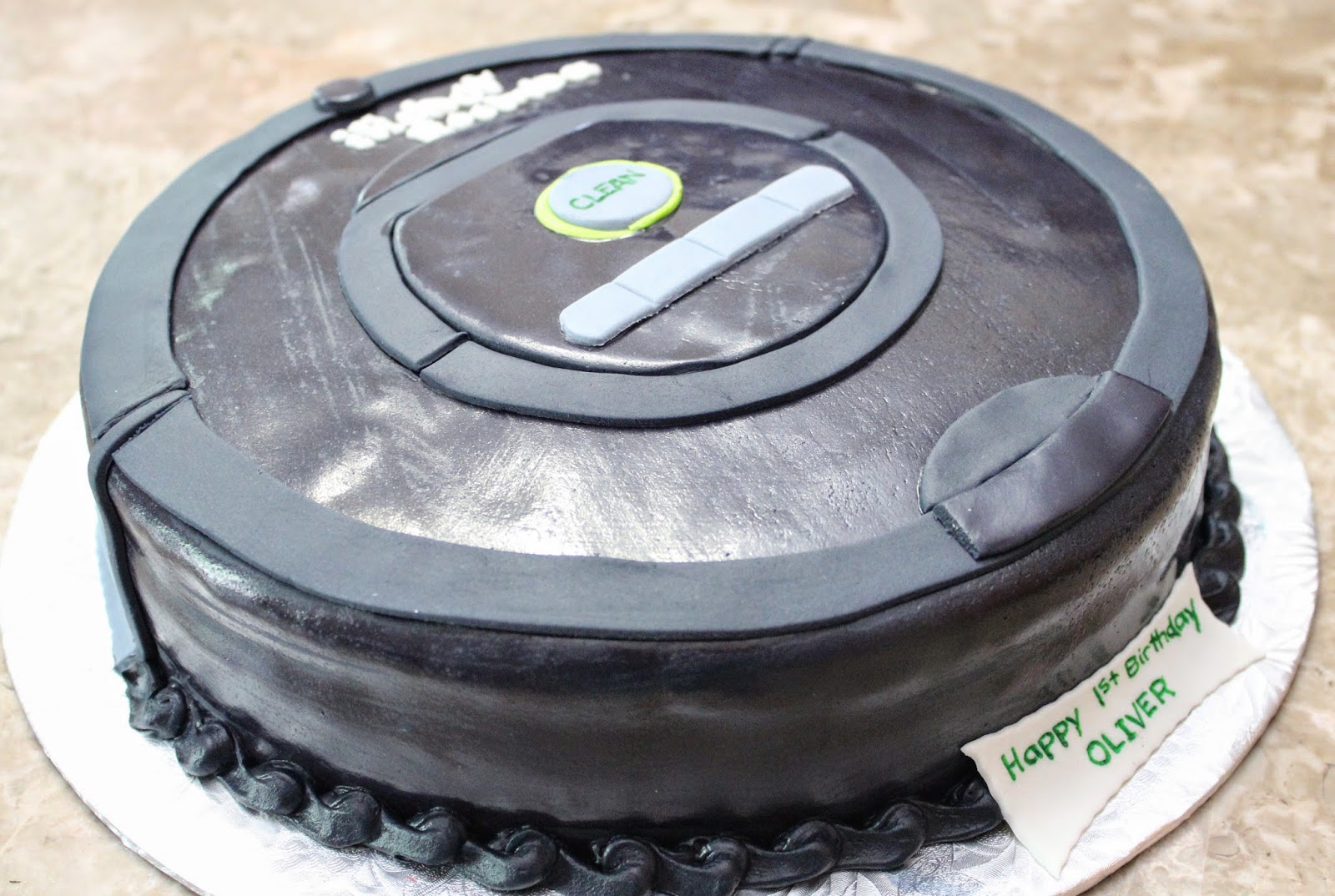 Love Dem Goodies: IROBOT ROOMBA CAKE