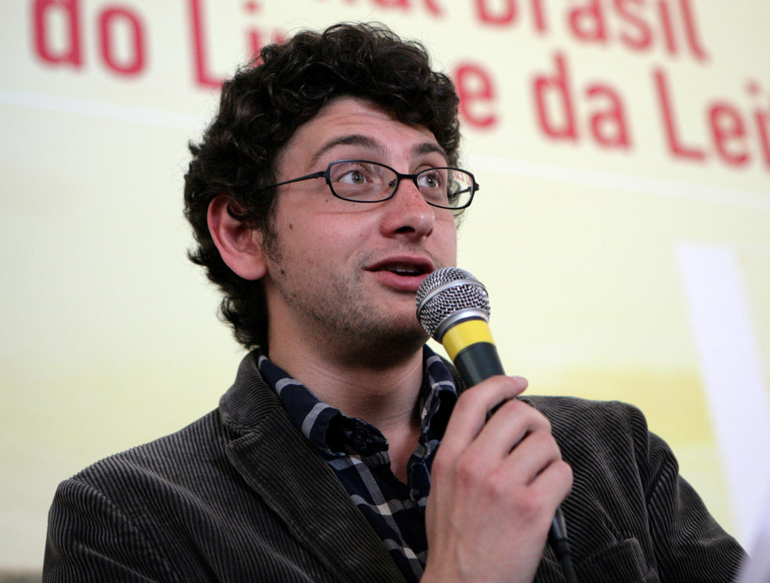 Caindo eu Grito: CIDADE DAS SOMBRAS: O Guardião - Daniel Polansky ...