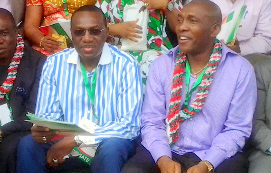theelites : SEN. ANDY UBA FETES CONSTITUENTS...DOLES OUT ITEMS WORTH ...