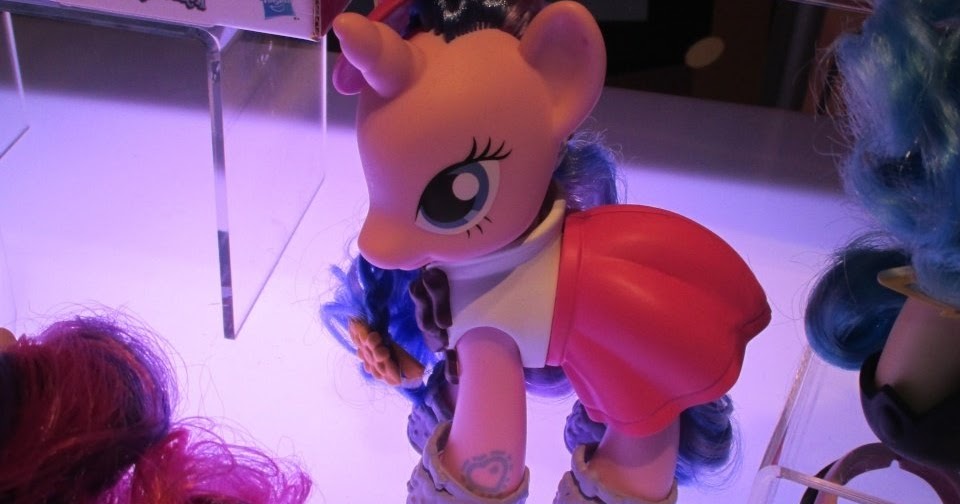 Equestria Daily - MLP Stuff!: Toy Fair 2016 - All the Brushable My ...