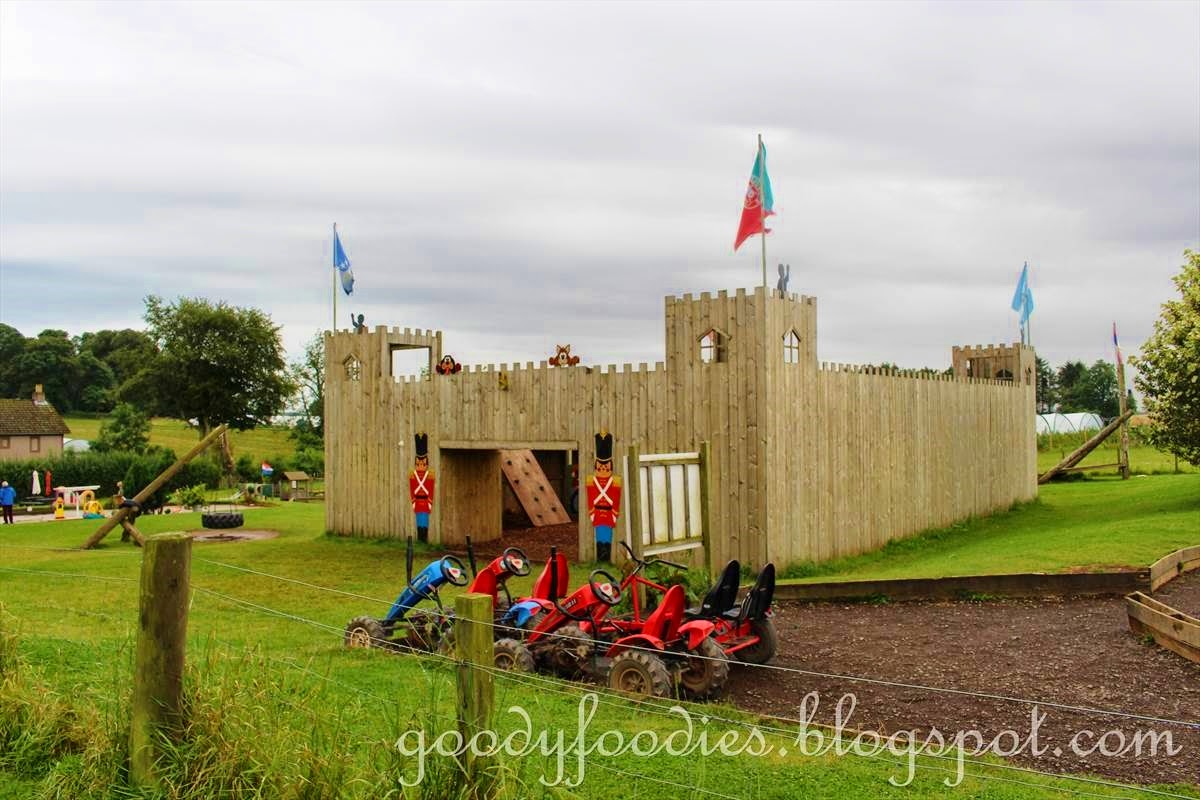 GoodyFoodies: Charleton Fruit Farm, Montrose, Scotland