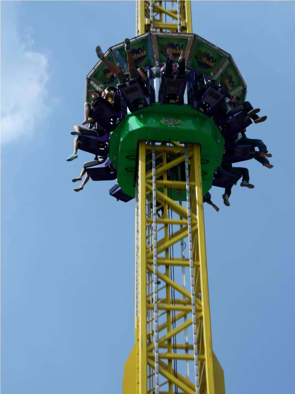 Enchanted Kingdom Ekstreme Tower