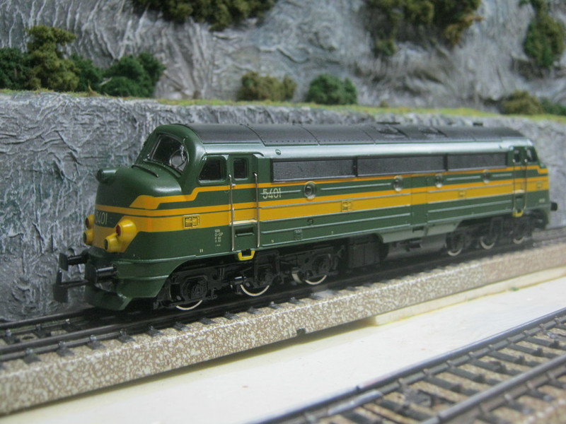 TRAIN LAYOUTS AND SMALL SCALE MODELS: HO - Premier matériel SNCB