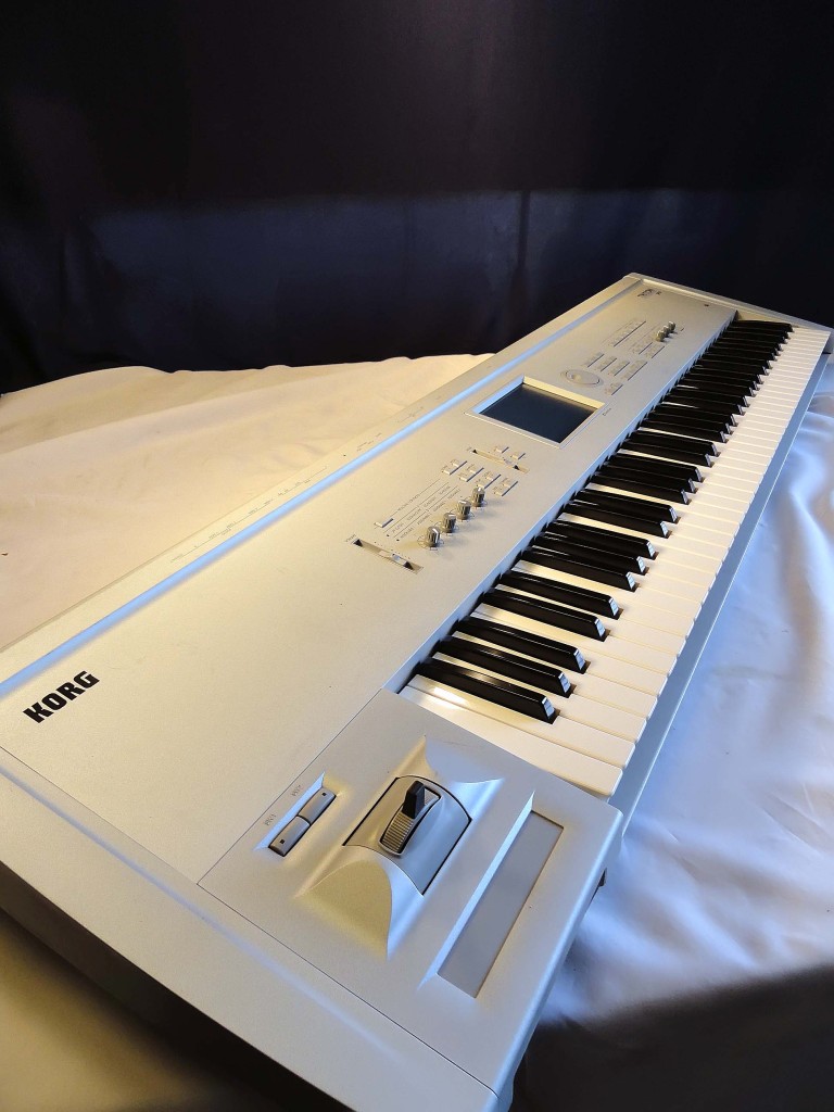 MATRIXSYNTH: Korg Triton Pro 76 Workstation/Sampler