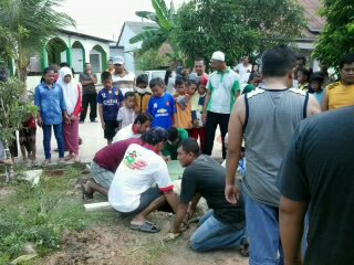 MUSHOLLA AR-RIDHO BATAM: ACARA PEMOTONGAN HEWAN QURBAN MUSHOLLA ARRIDHO ...