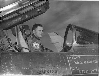 Pushing On: Richard Baughn: An Old Fighter Pilot Remembers Vietnam