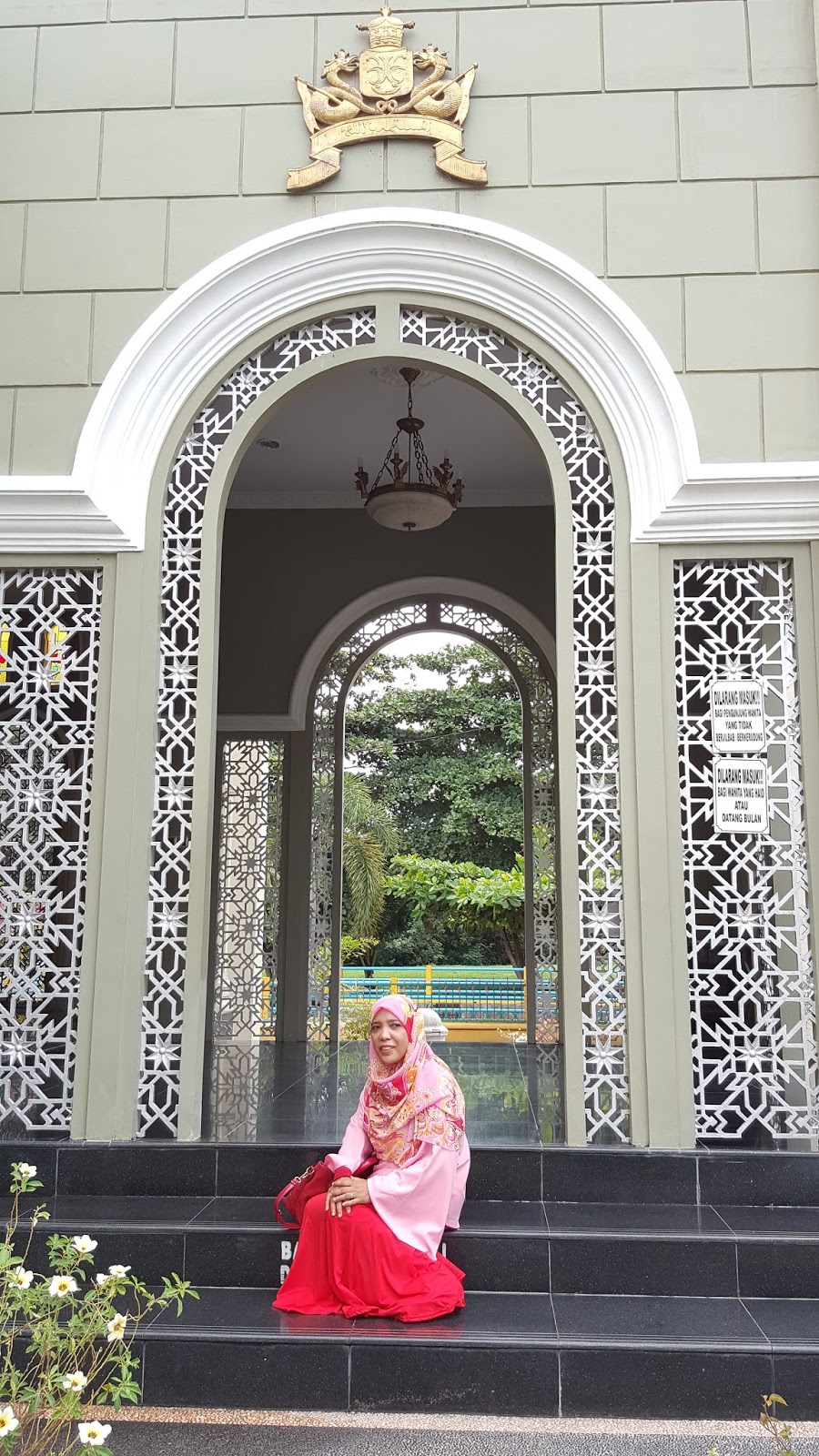 Meh Travel With Me!!: Masjid Raya Syahabuddin dan Makam Pahlawan ...