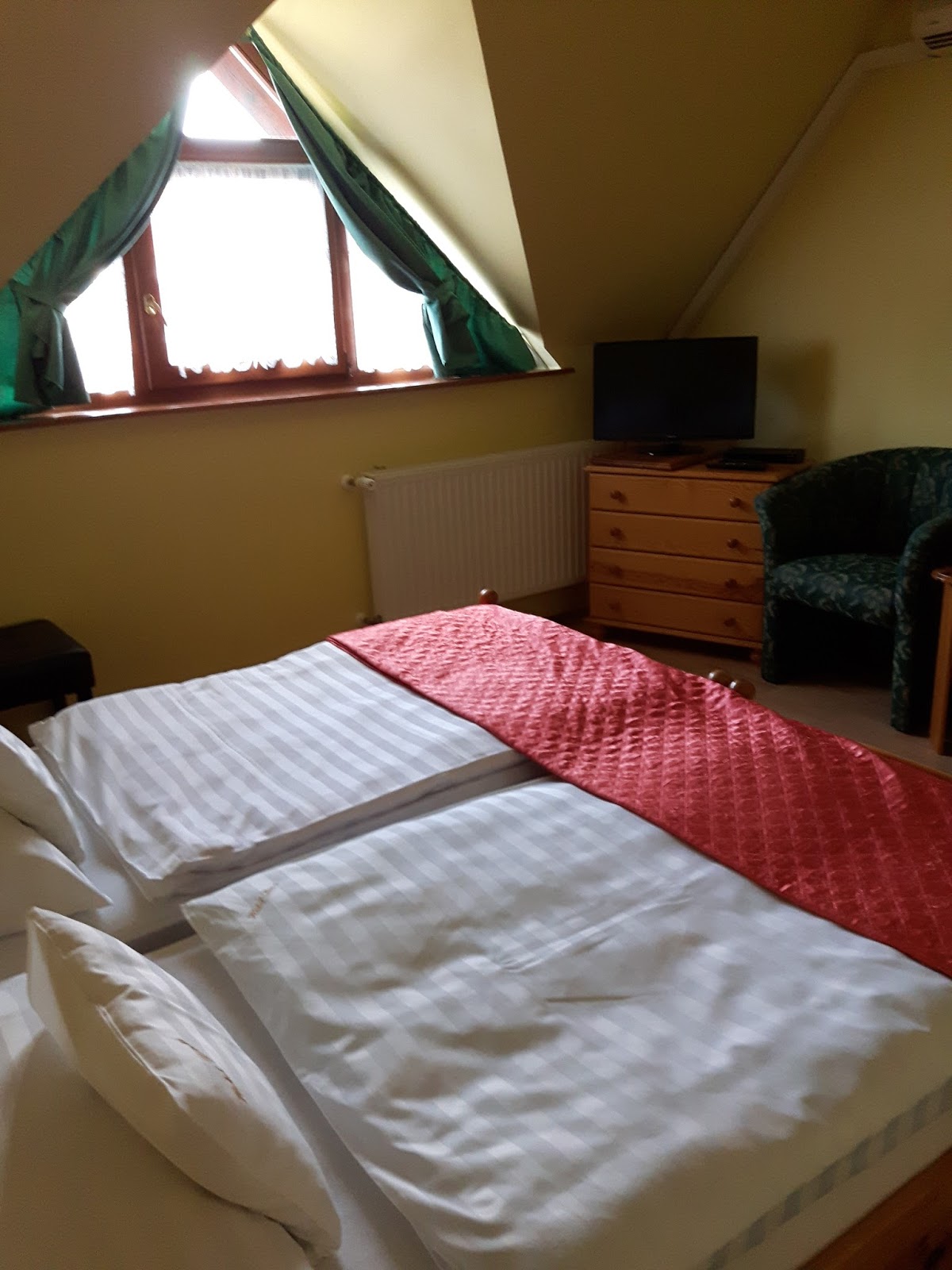 Bodor Mária: Denis Hotel&Restaurant - Lenti