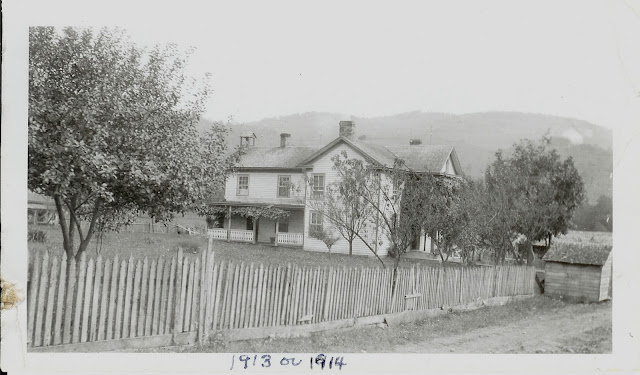 Vance's Country Guest House: House History