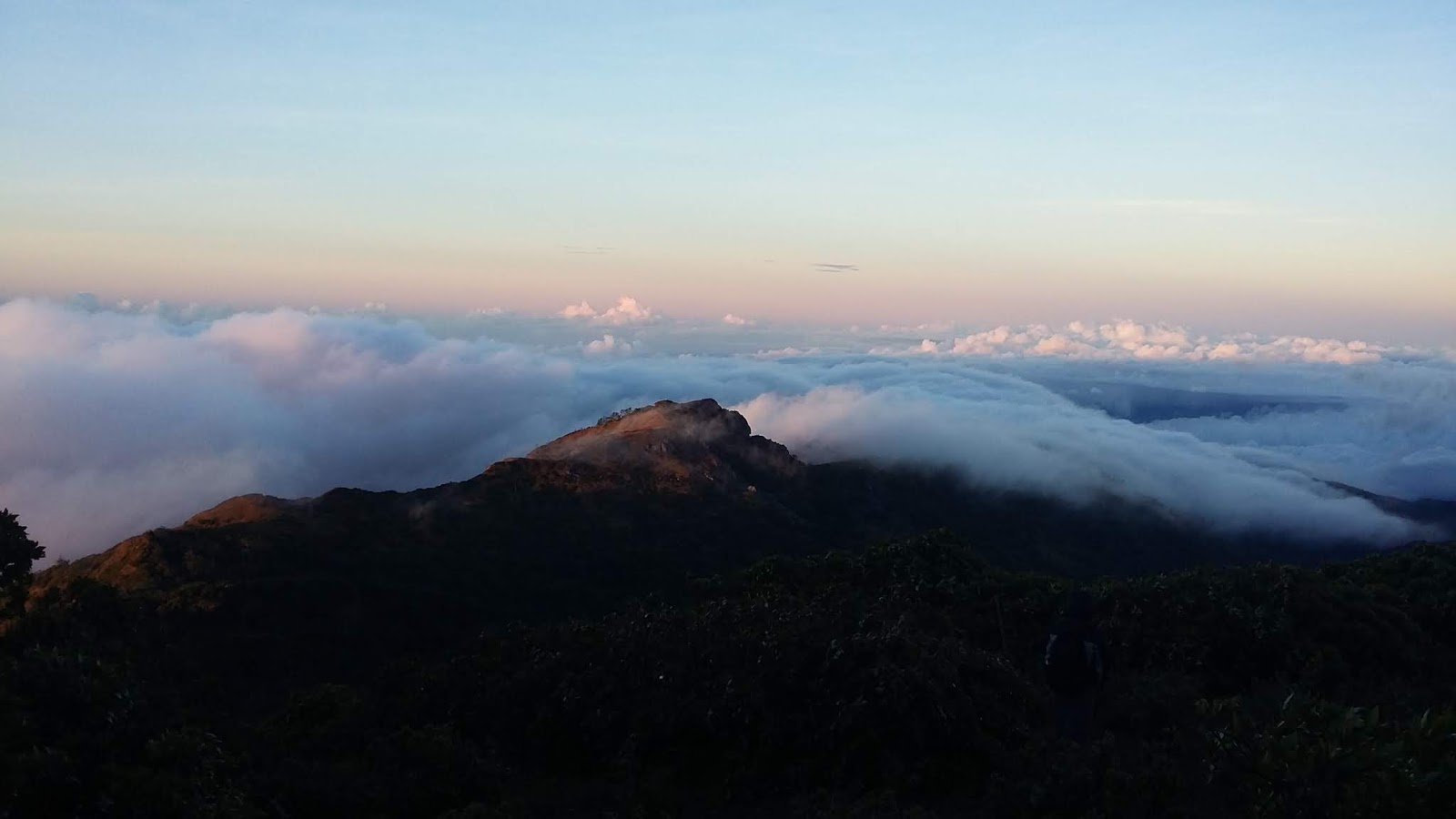 Impressões de Timor Leste: Subida aos 3000 metros do Foho Ramelau