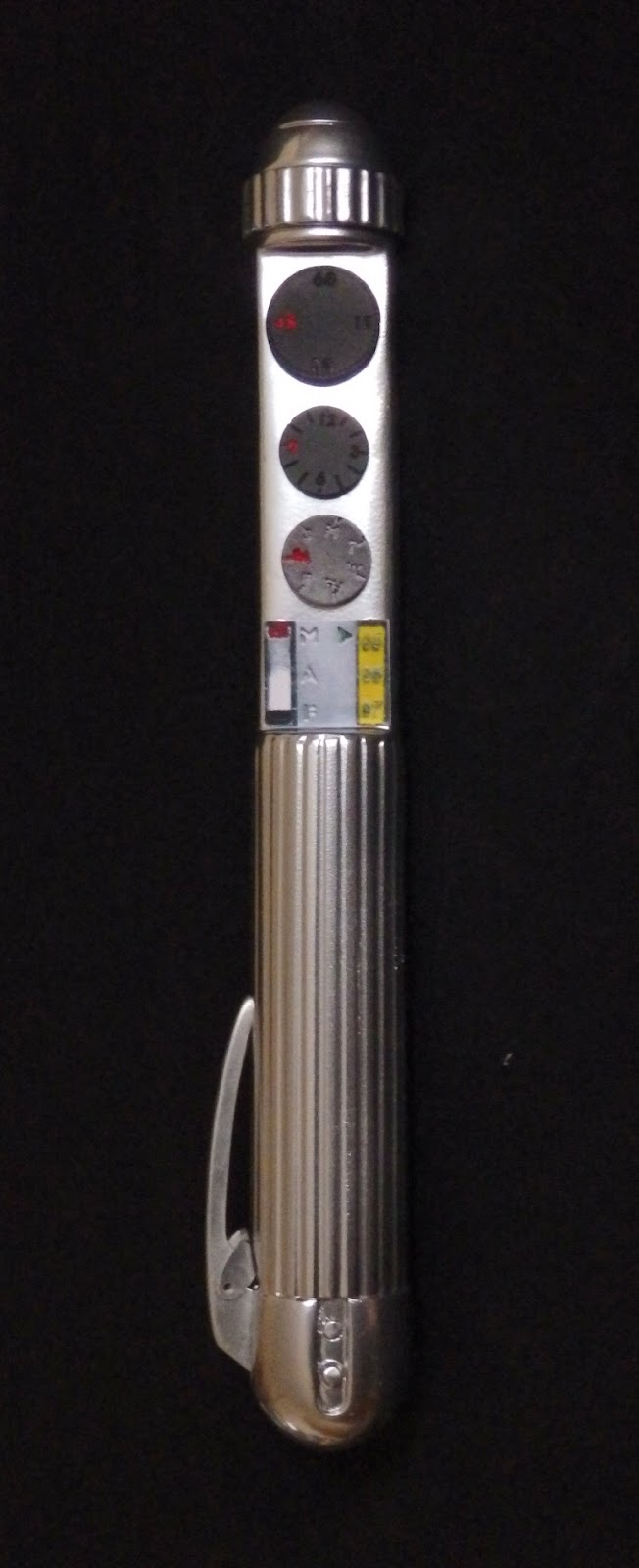 THE ICONS AUTHENTIC REPLICAS MUSEUM: Icons Men in Black Neuralyzer ...