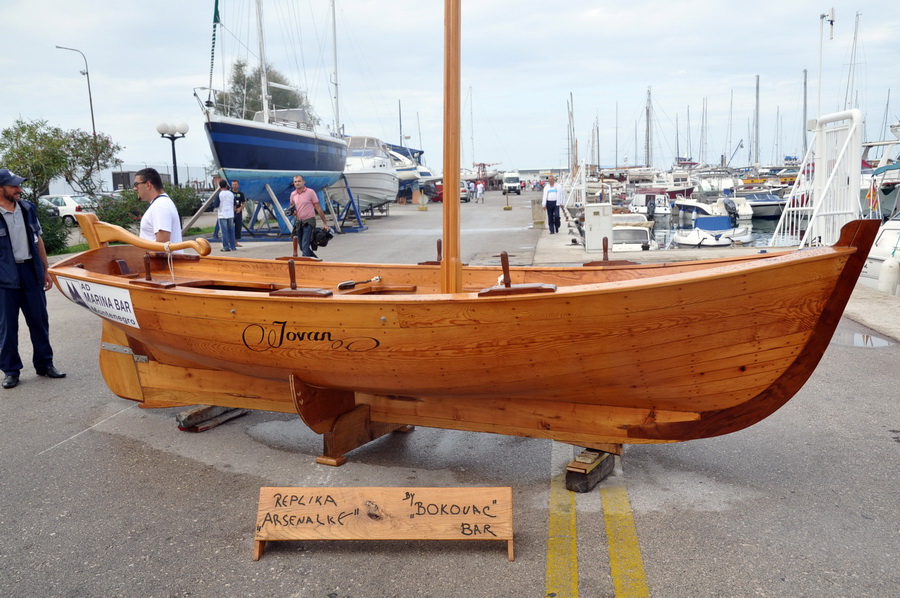 Drvene barke: Pokrenuta proizvodnja drvenih barki u Baru