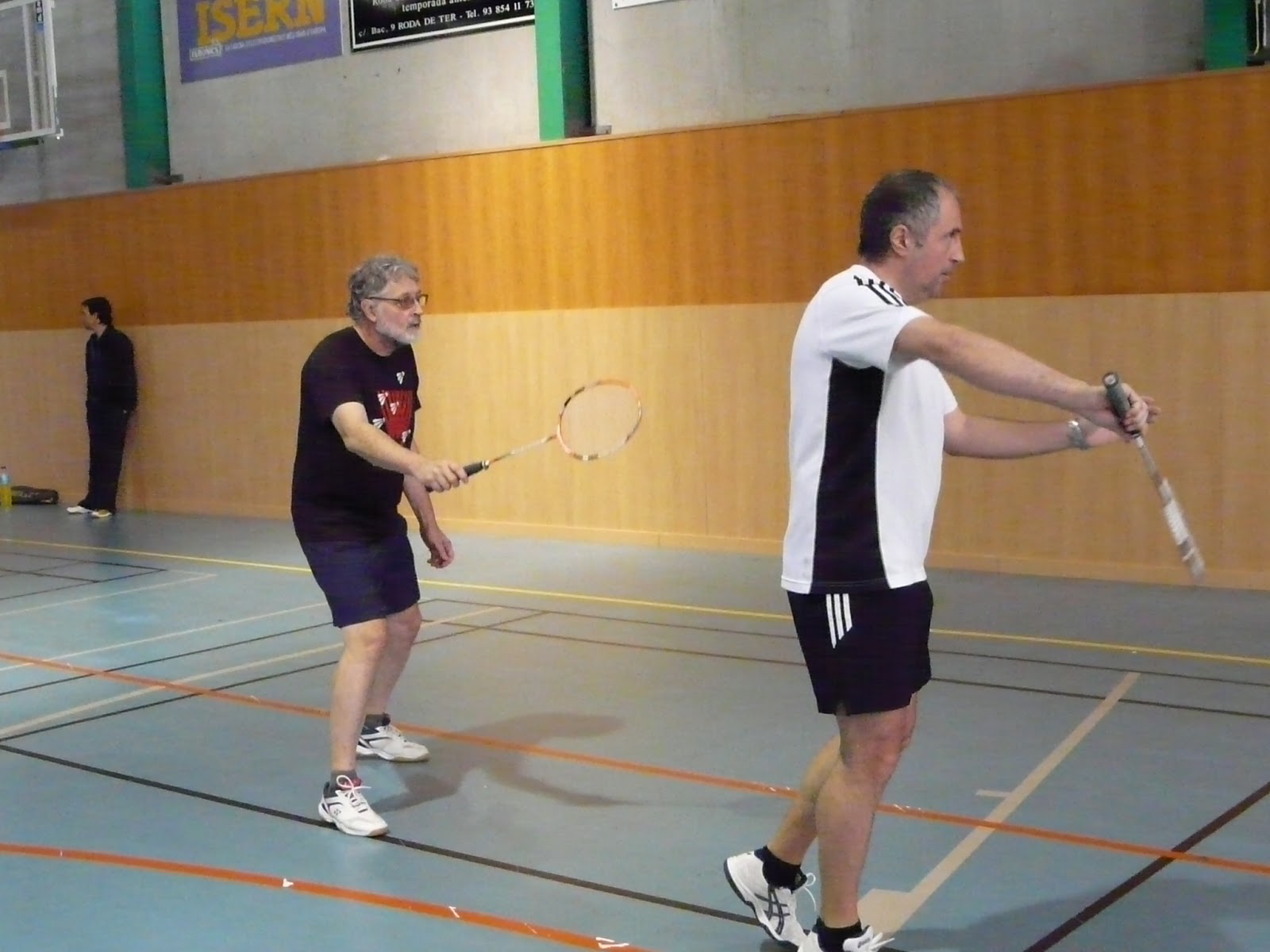 Club Bàdminton Vilanova del Vallès: 14 de novembre de 2015. Three's ...